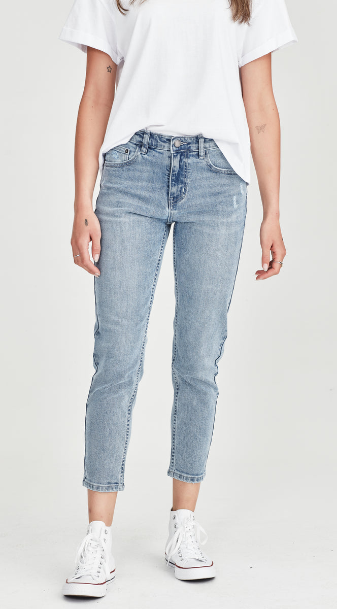 KAILEY | Light Blue Short Stuff Jean – junkfoodjeans